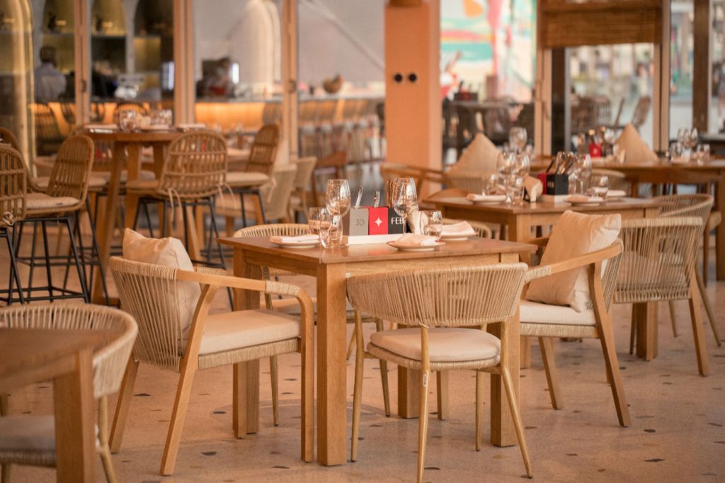 February 30 is a picturesque Palm West Beach setting - Good Food Middle ...